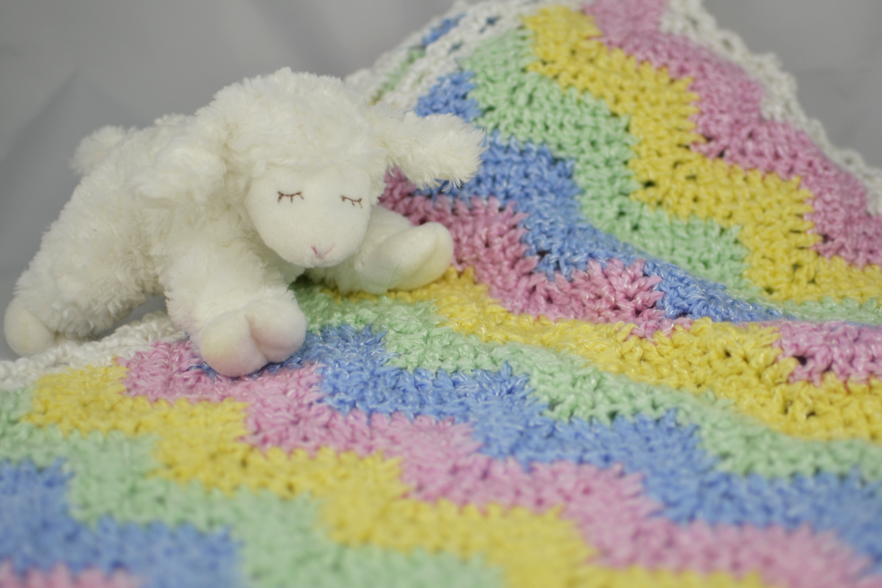 Snuggly Chevron Baby Blanket – The Crochet Architect